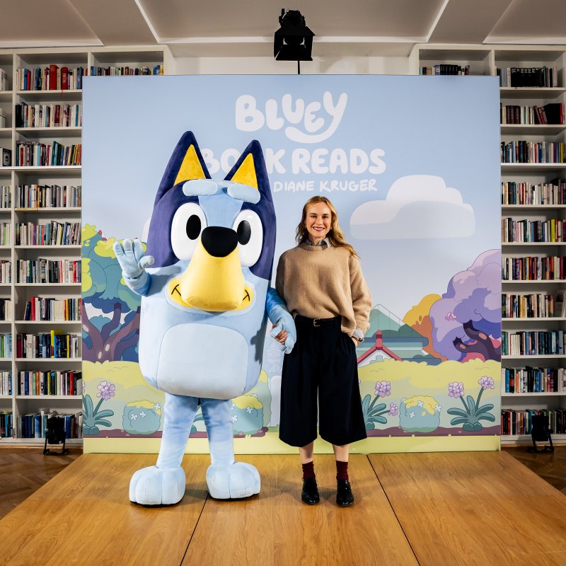 „Bluey Book Reads“: Deutschland-Premiere mit Diane Kruger | das spielzeug