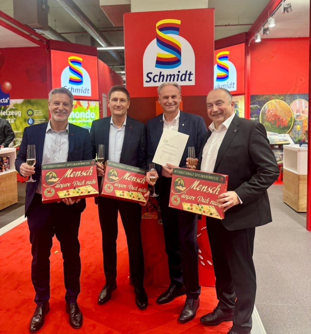 Schmidt Spiele mit Jubiläumsspiel und Kunstaktion | das spielzeug