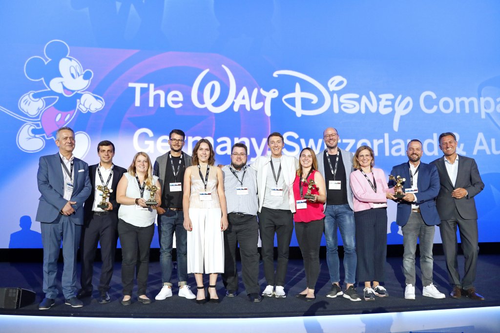 Disney ehrt Lizenzpartner mit „Golden Mickey Awards“ | das spielzeug